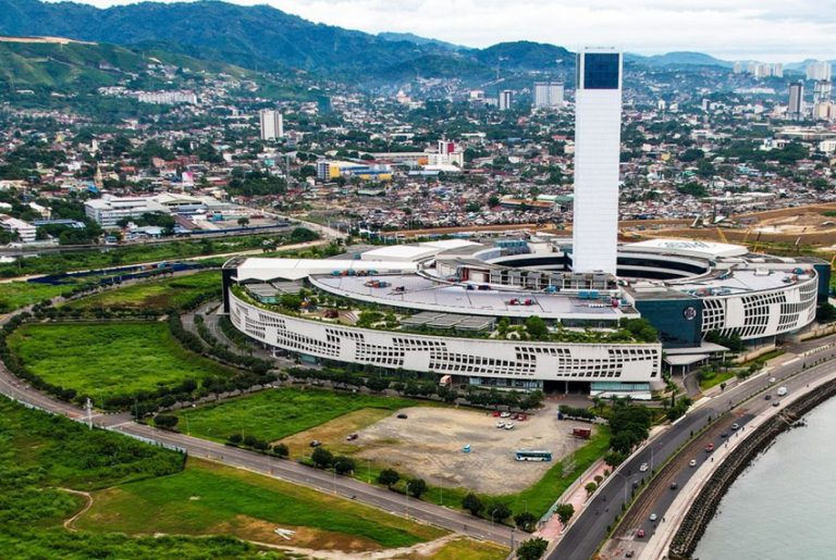 The gorgeous 2.4-km Bike Lane in SRP Cebu City - Realty Network Brokerage